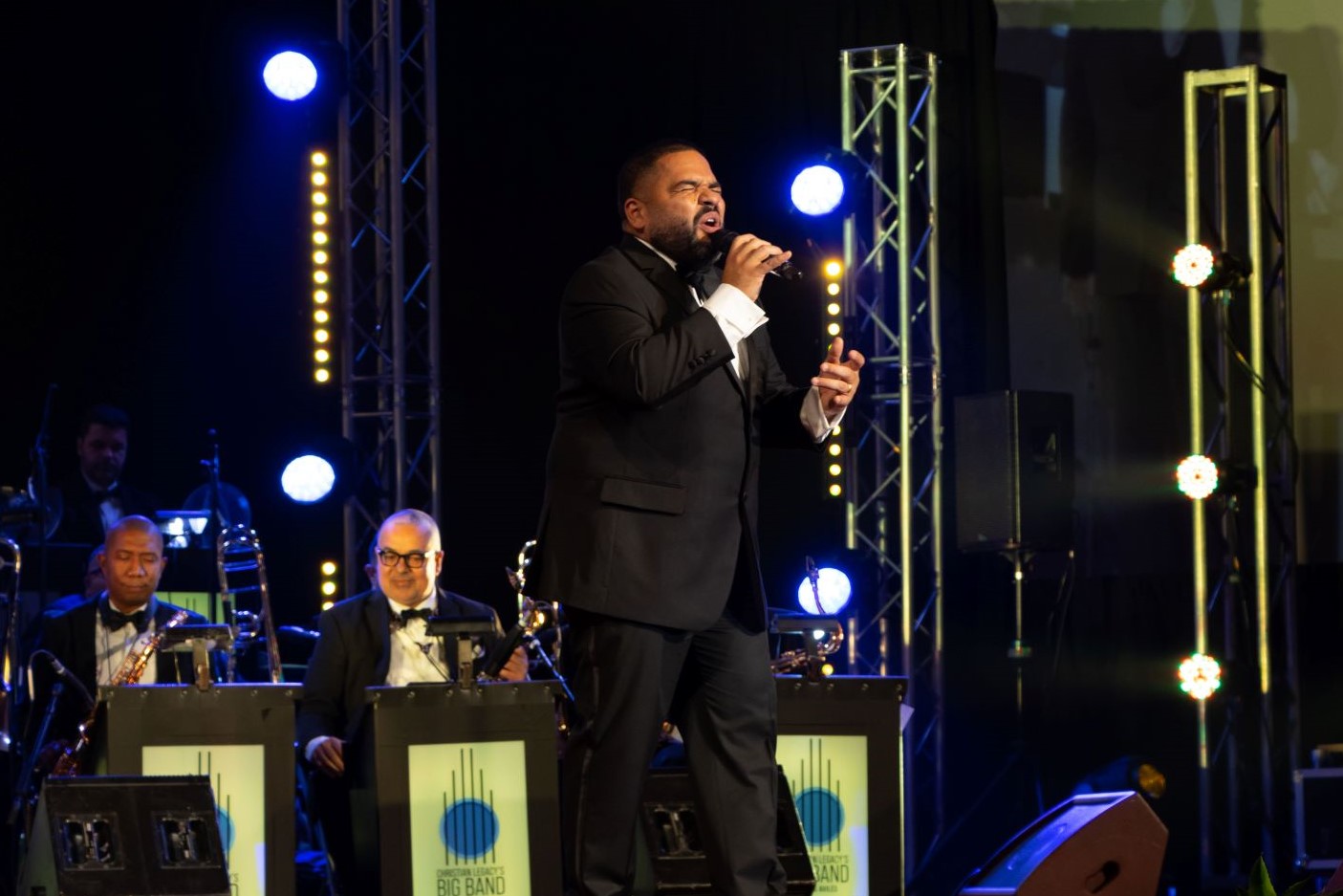 Puchi Colón estrena desde Puerto Rico la canción “Asustado” junto a ...